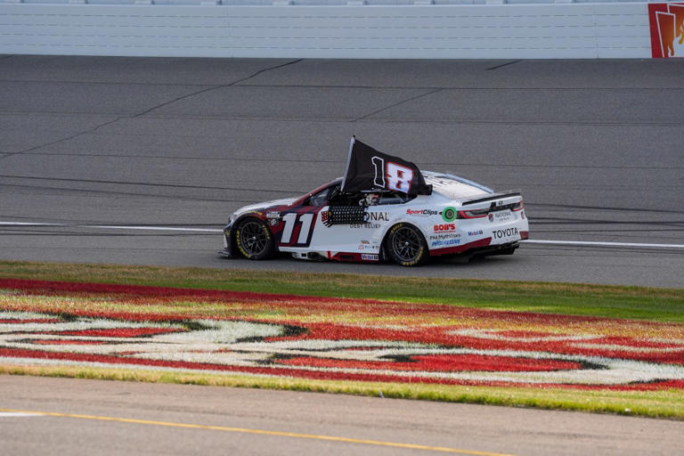Denny Hamlin honors former teammate Kyle Busch after win at Michigan ...