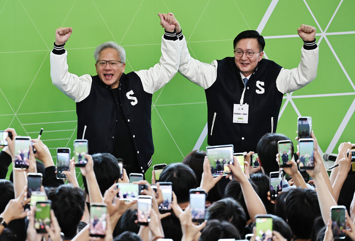 Nvidia CEO Huang visits Seoul National University