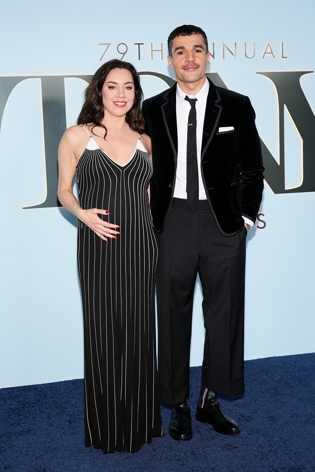 Aubrey Plaza, Christopher Abbott at 2026 Tony Awards Show Off Pregnancy