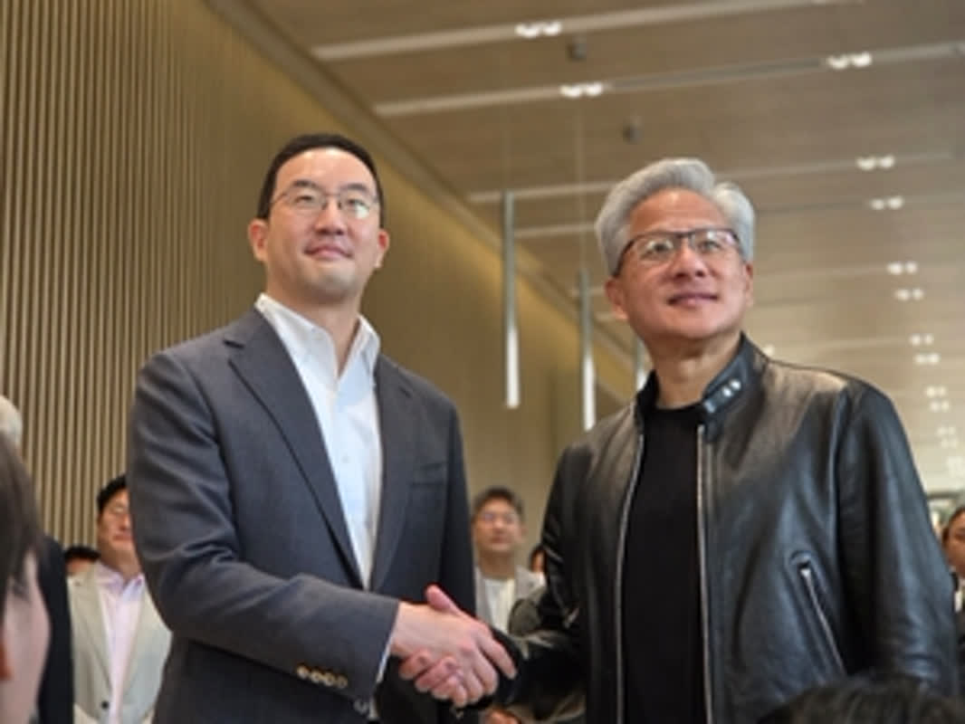 젠슨 황 엔비디아 CEO "로봇·AIDC·모빌리티, LG와 한 팀처럼 협력"