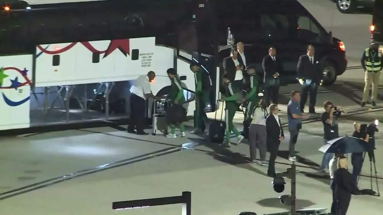 Algerian soccer team arrives in Kansas City for FIFA World Cup preparations