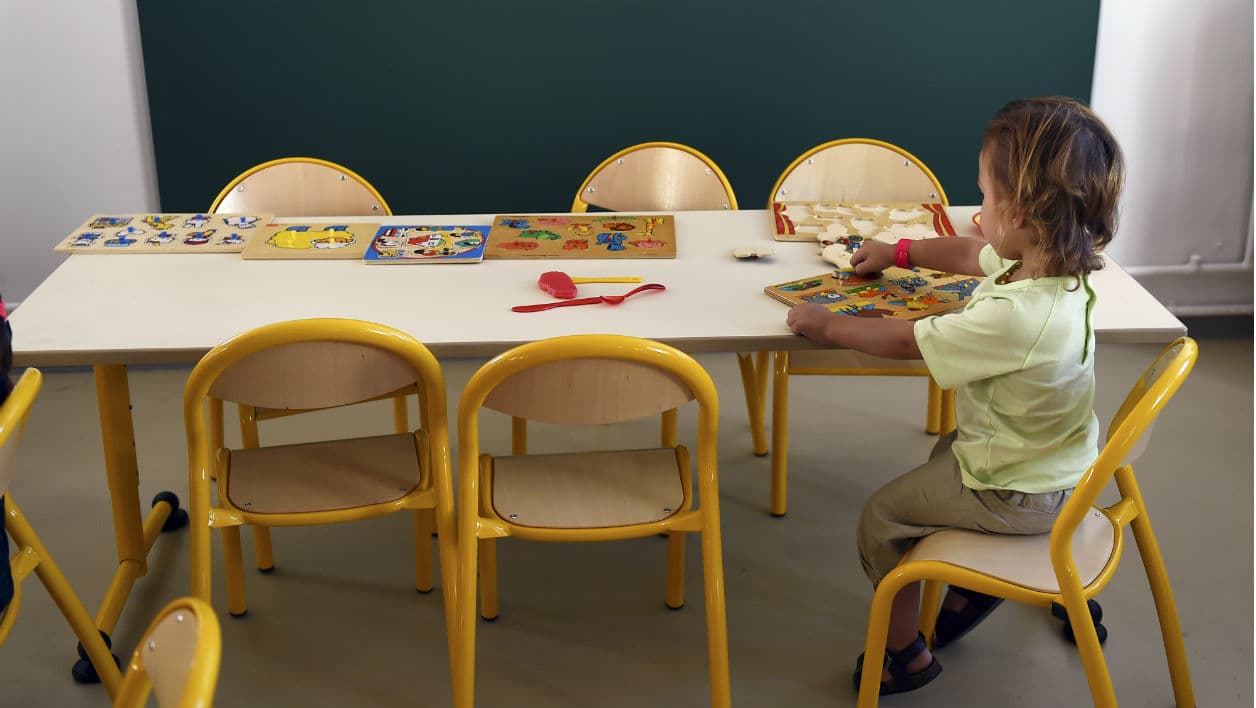 Des images « choquantes » : un spectacle de maternelle avec tenues ...