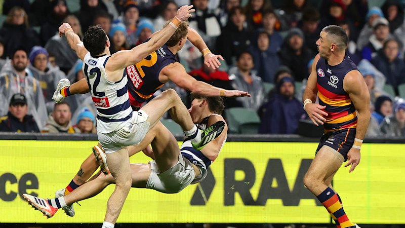 Star Crow set to fight 'dangerous act' charge at tribunal