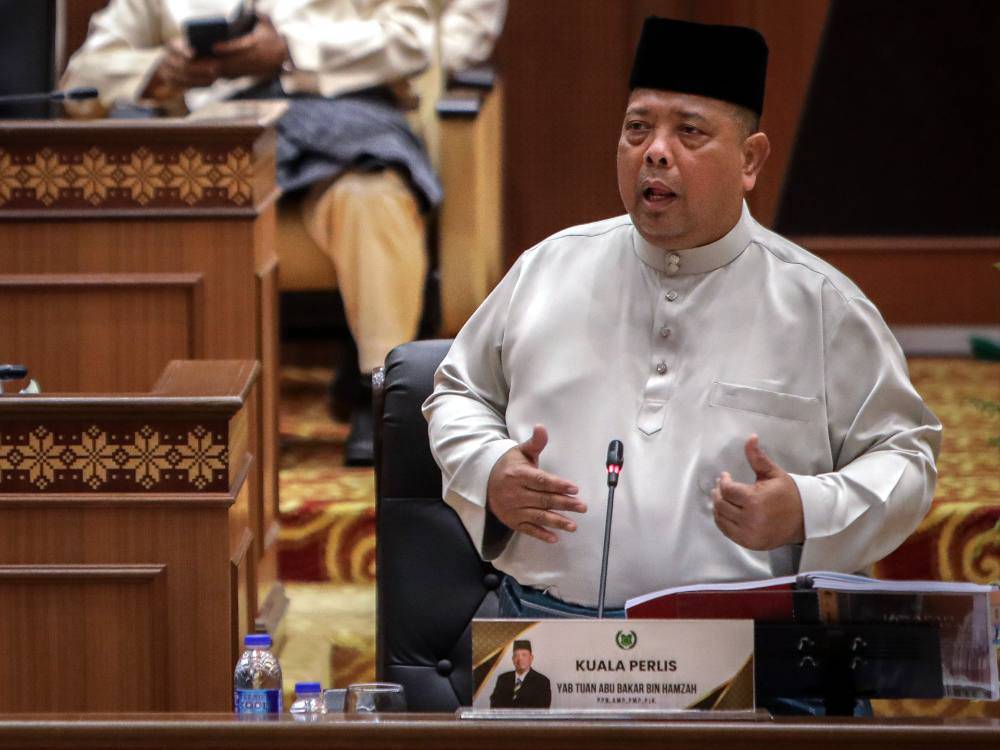 Husna apologises, declines appointment as Perlis Menteri Besar's press ...