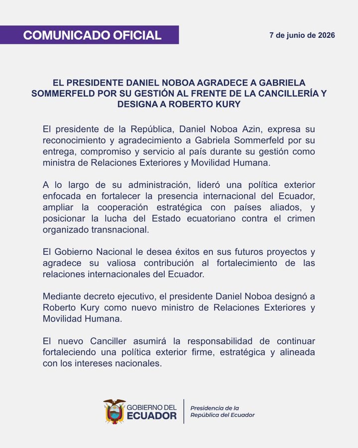 Dimite la canciller de Ecuador y designan a Roberto Kury como su reemplazo