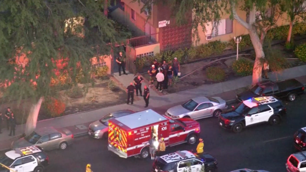 2 children, 1 adult dead after Canoga Park murder-suicide, Los Angeles ...