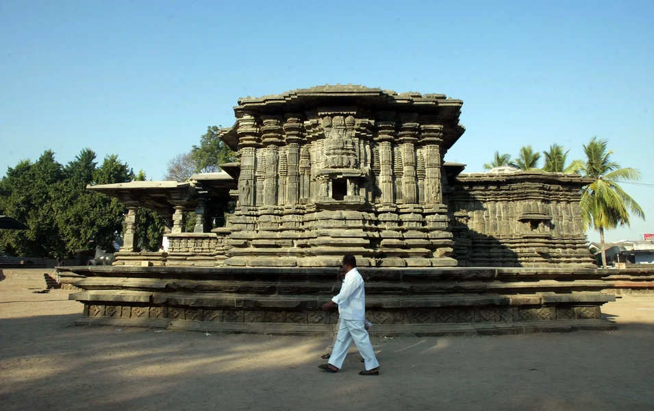 700-year-old Kakatiya-era temple in Warangal nears collapse