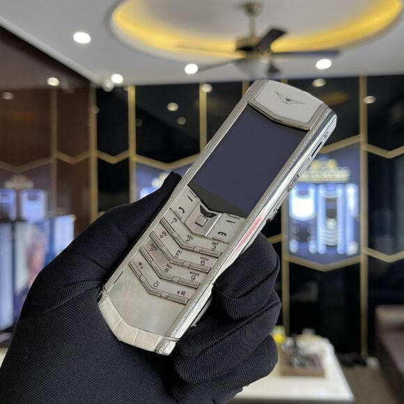 花 33.5 萬買 Vertu 只支援 2G 變「磚頭」事主後悔不如當年買黃金 | LIHKG 討論區