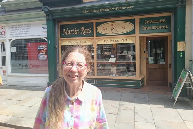 Customers are our gems - popular jewellers to retire after four decades ...