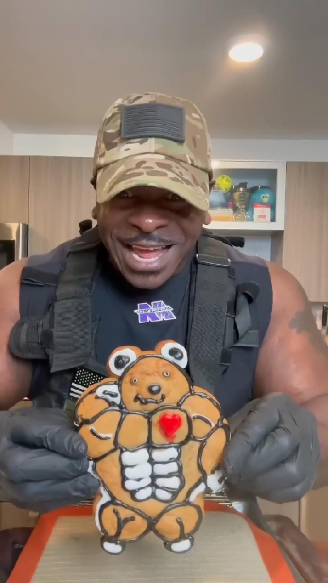 Chef Rush builds a muscle bear cookie