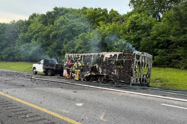 Trailer carrying fireworks catches fire, explodes on Tennessee highway ...