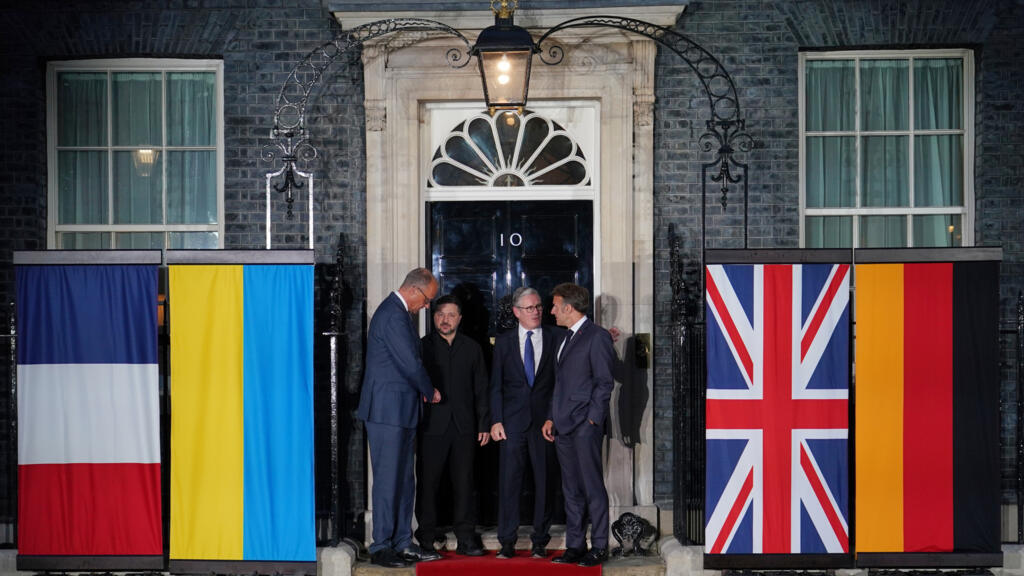 Paris, Londres et Berlin soutiennent la proposition d'un « dialogue ...