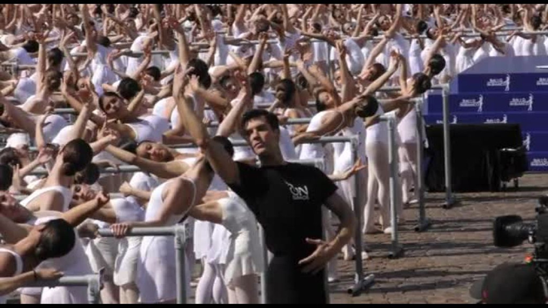 Ballo in bianco da record con Roberto Bolle a Torino