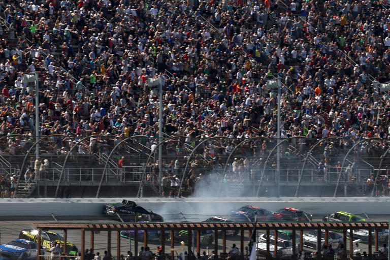 Points leader Tyler Reddick crashes out in wild restart pileup at Michigan