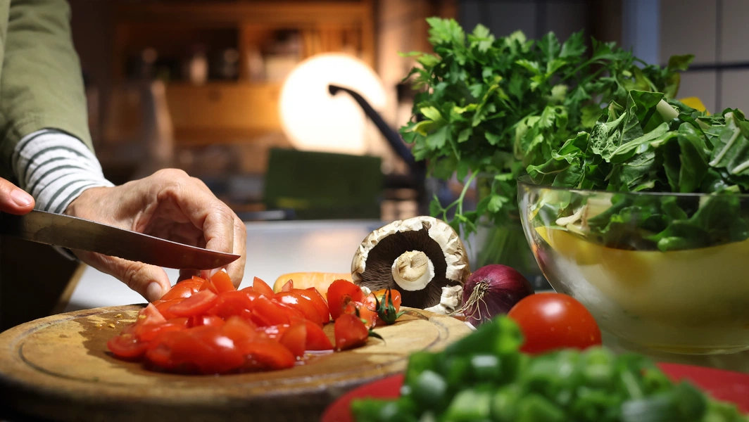 Master kitchen skills for everyday confidence