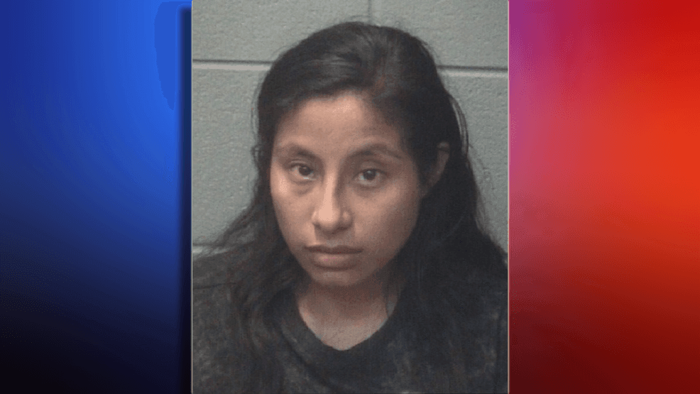 Jacksonville woman accused of driving impaired with children in vehicle
