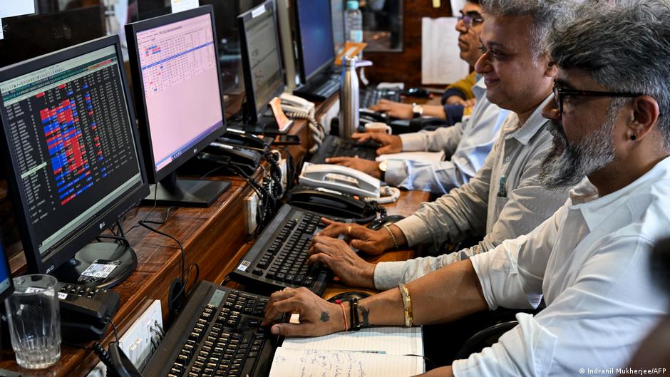 Indian stock markets dive amid Middle East escalation
