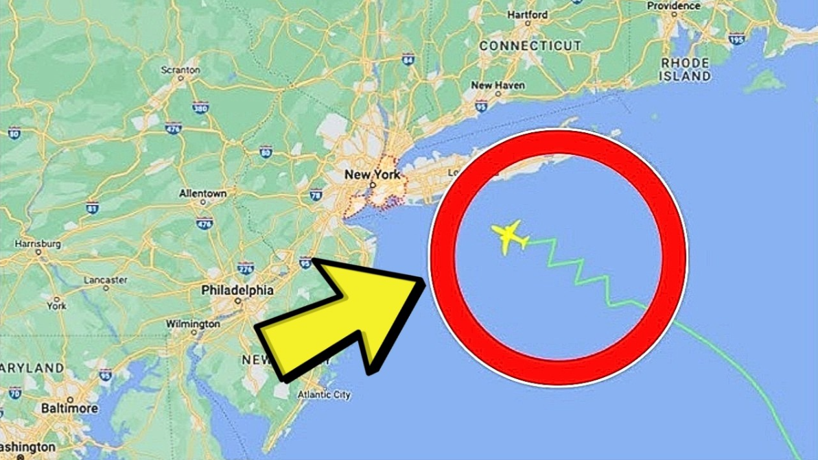 Air traffic controller sees plane make strange signal then he realizes ...