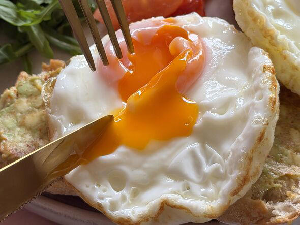 Fried eggs will be crispier with runnier yolks when cooked in chef's 1 ...