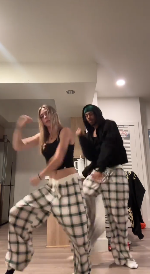 How dance moments in media gain attention online
