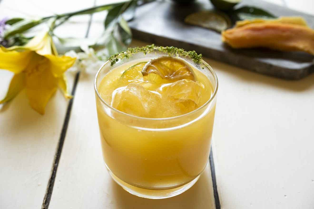 The 4-ingredient mango mocktail everyone is sipping this summer