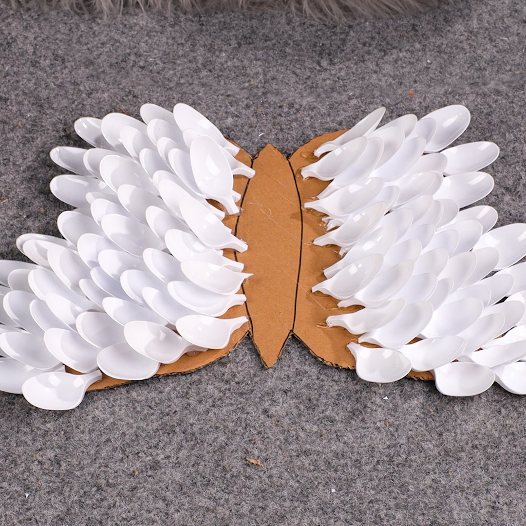 Easy DIY butterfly wall piece to elevate your room!😍