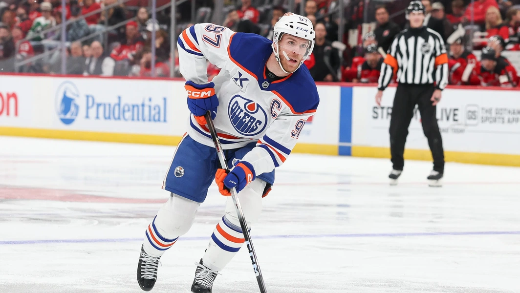 McDavid ties Gretzky with fifth Ted Lindsay Award win