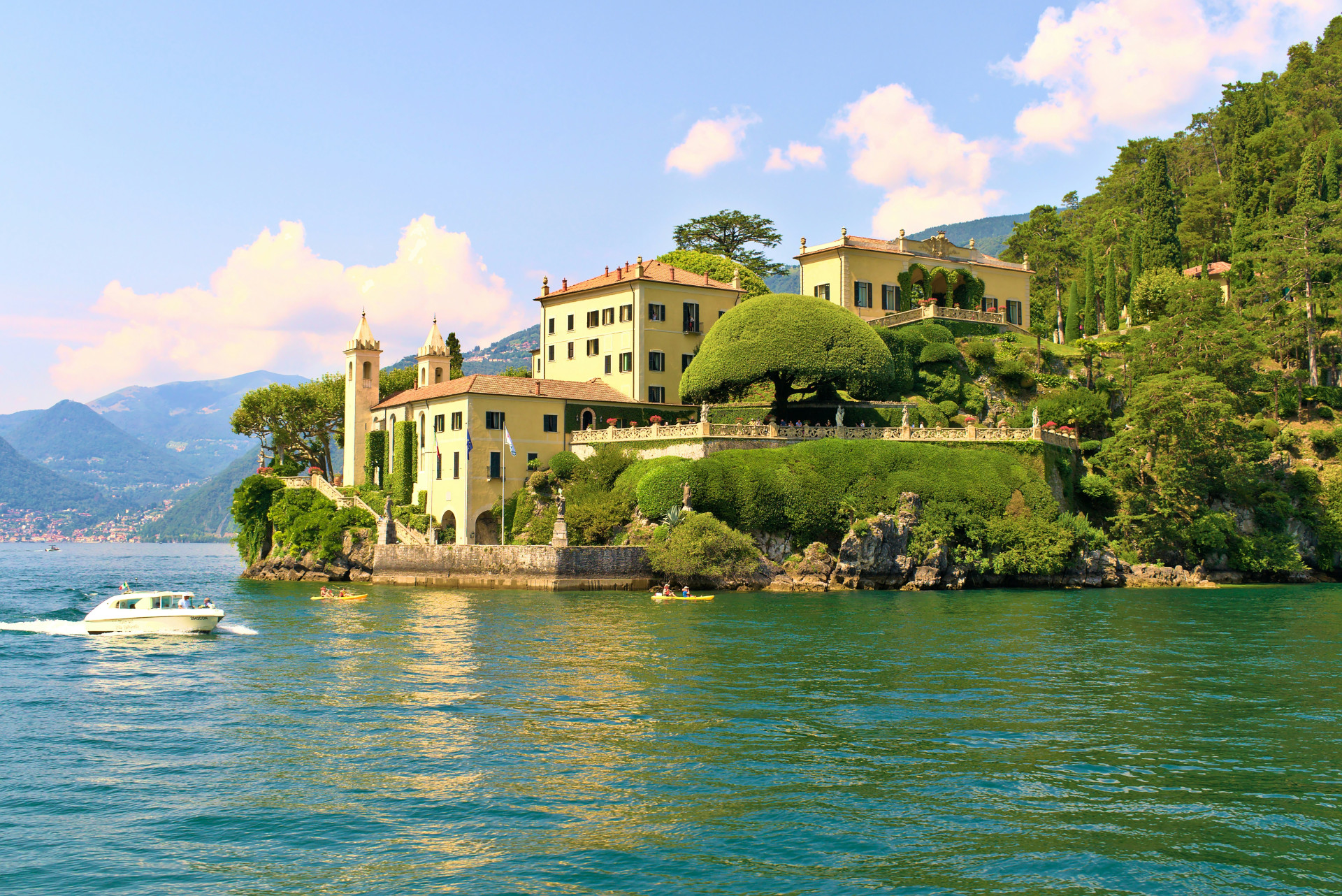 Karl Lagerfeld : sa villa mythique fascine encore par son élégance hors ...