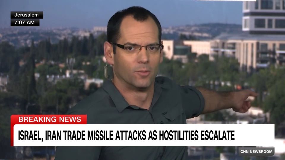 CNN reporter reacts to sirens and interceptions heard in Jerusalem