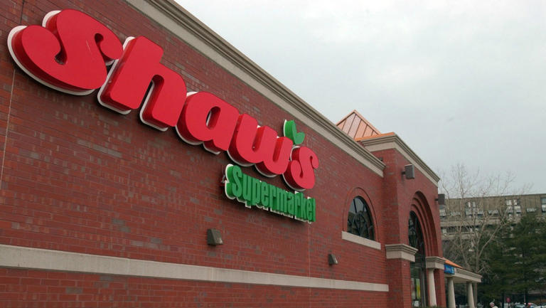 RI man, 92, dies after being hit by vehicle in Shaw's parking lot