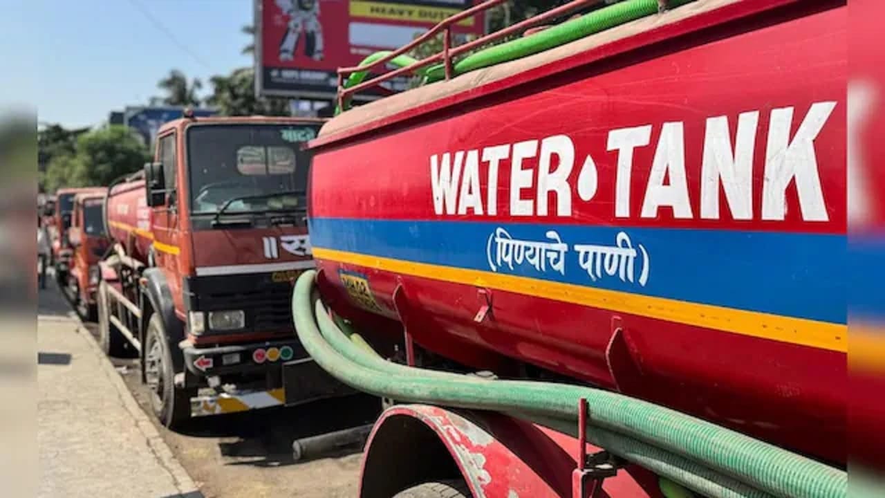 मुंबईत पाणी संकट, टँकर सेवा बंद होण्याची शक्यता, नागरिकांना पाणीटंचाईचा ...