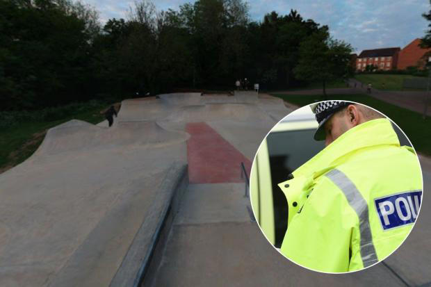 Young person arrested after carrying large knife in skatepark
