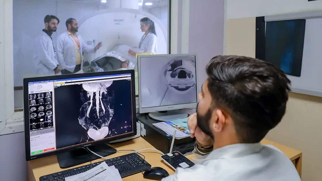 Top 10 medical courses other than MBBS: High-demand career options ...