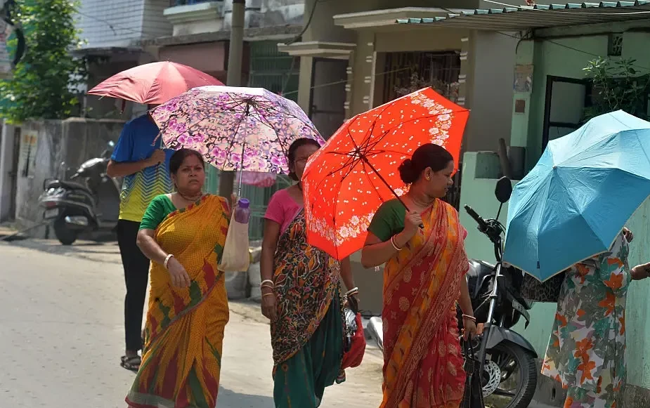 Rapid weather swings and rising humid heat raise health risks in India