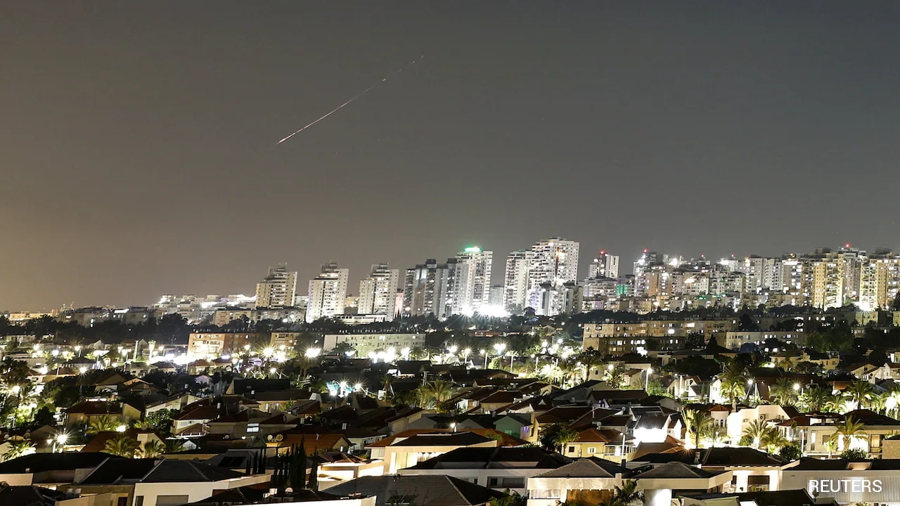 Iran attacks 2 Israeli airbases, Israel hits back at Mahshahr ...