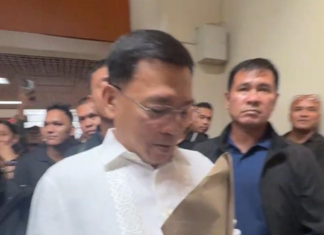 18 alleged ex-marines arrive at Senate as blue ribbon panel holds flood ...
