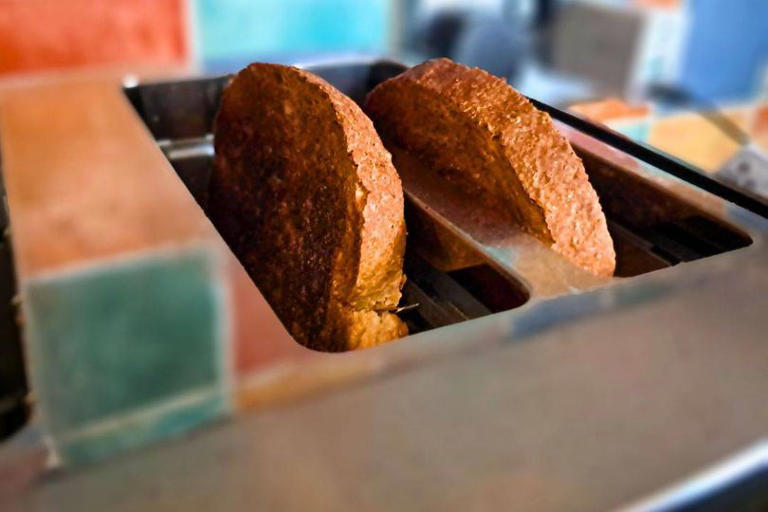 Toast will taste so much better if you ditch the toaster for a simpler ...