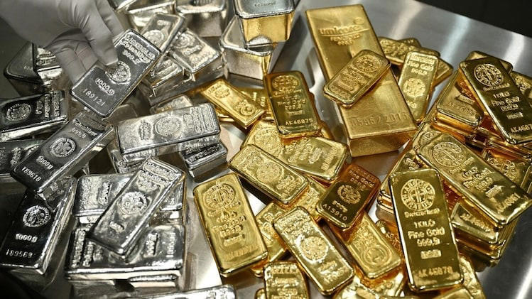Gold, silver rates today (June 8): Prices fall across major metros ...