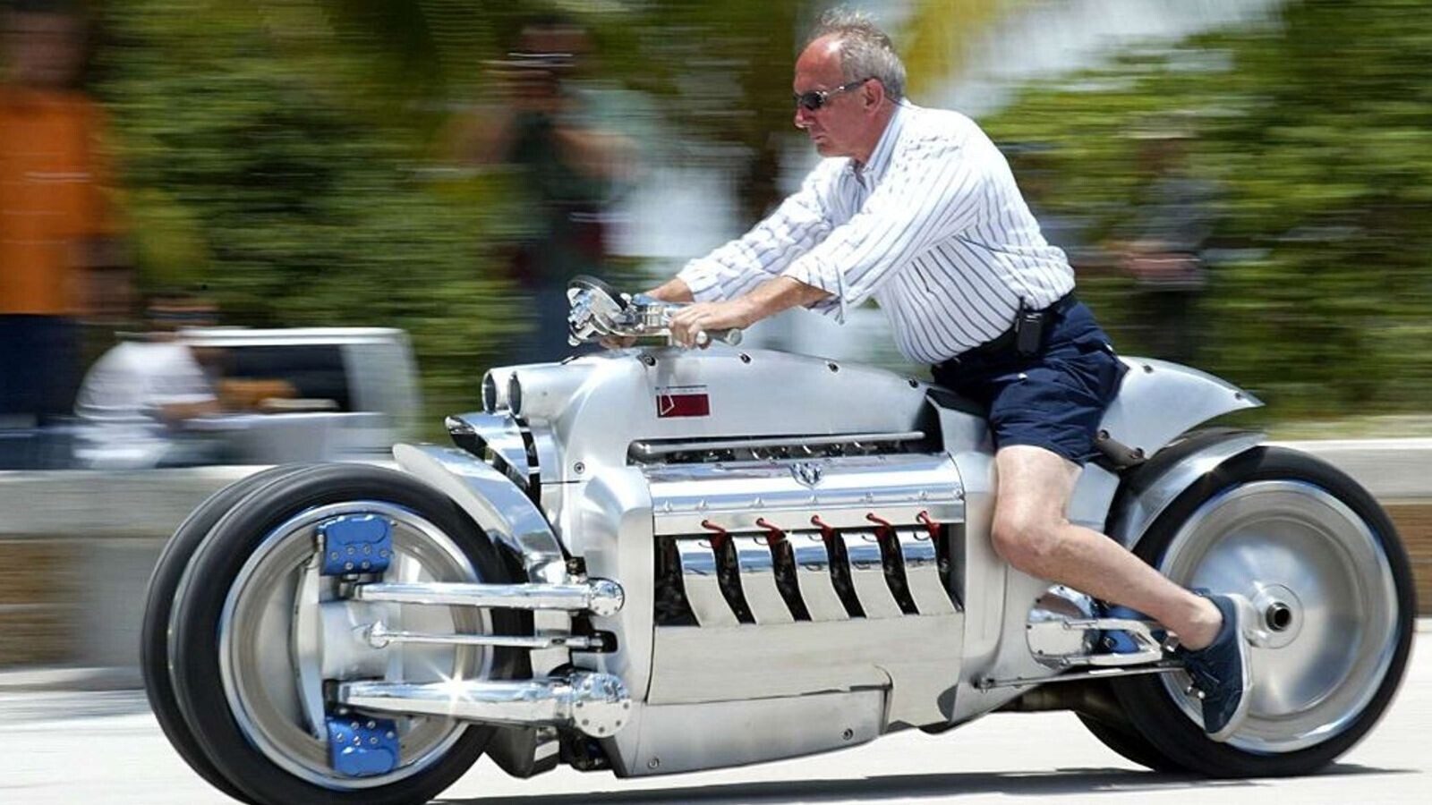 15 motorcycles that were too fast for their own good