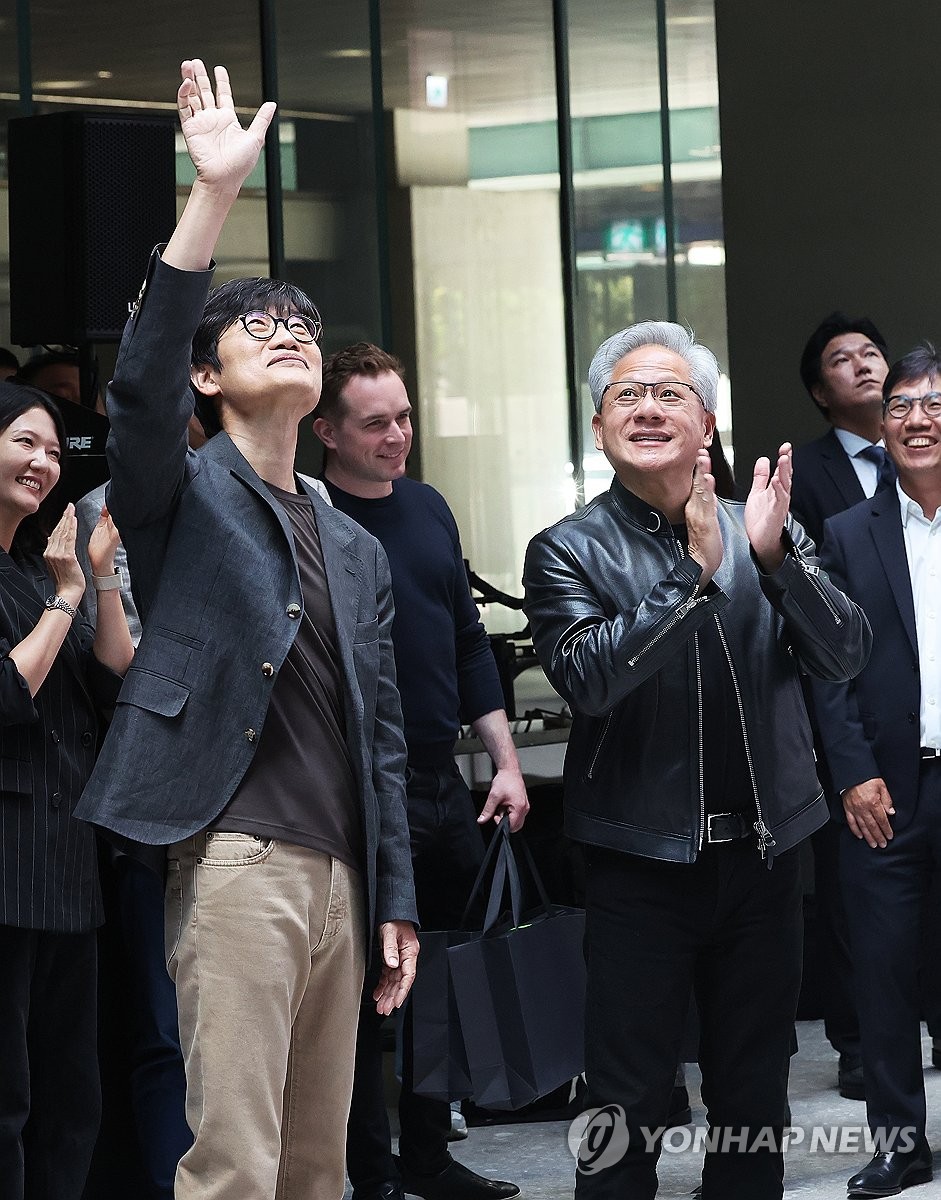 Nvidia CEO Huang meets with Naver chief