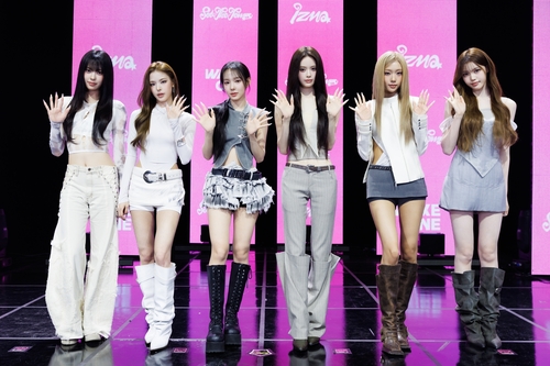 Girl group Izna sets its own tempo with 3rd EP