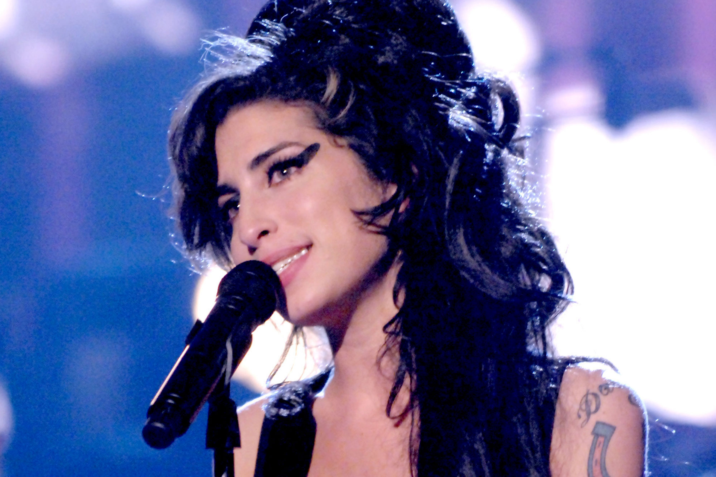 Which musicians have the all-time greatest singing voices?