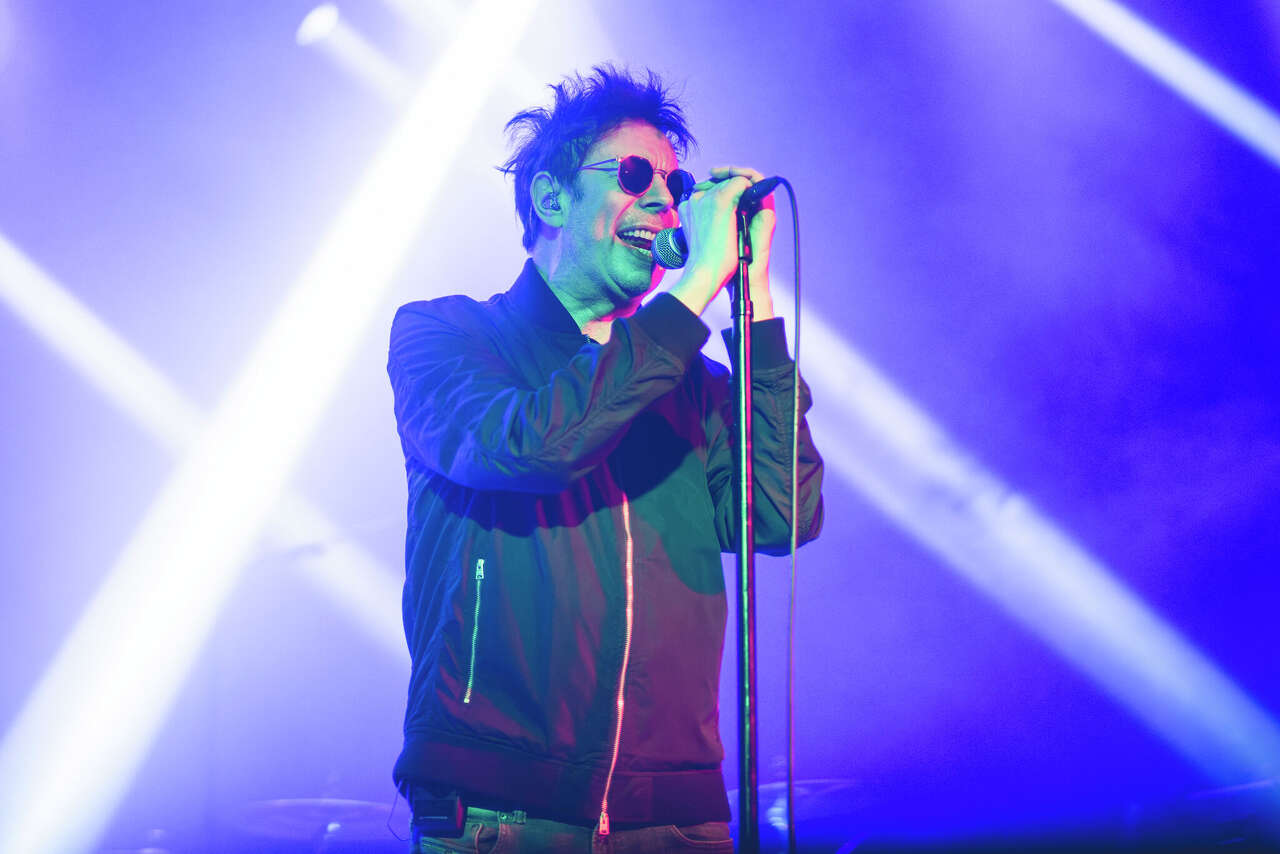 Echo & the Bunnymen singer hurt in tour crash weeks after San Francisco ...