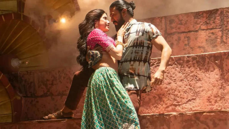Peddi global box office: In spite of challenges, Ram Charan and Janhvi ...