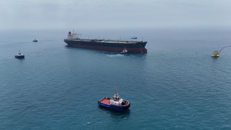 Chinese refiners delay projects with Middle East oil supply disrupted