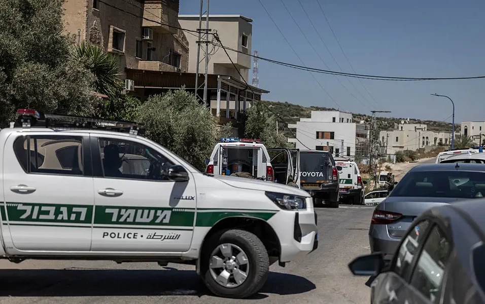 Israeli police kill gunman, arrest accomplice after deadly spree