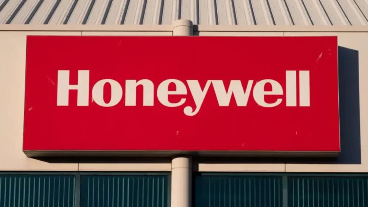 HON sets June 15 record date for aerospace spin-off, shares ...