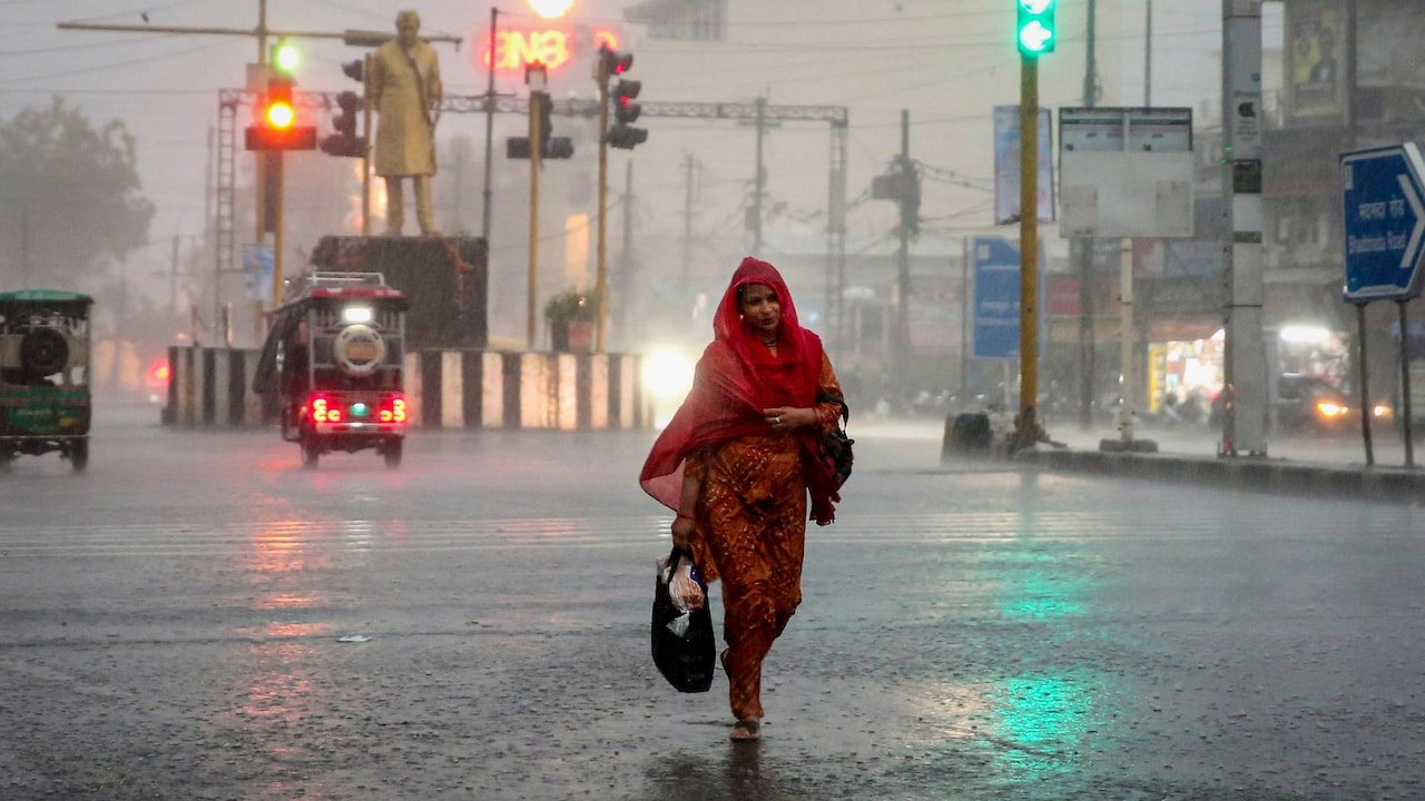 When will monsoon reach Delhi? Weather office shares update