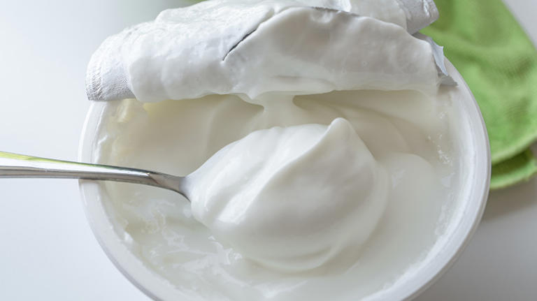 Not Daisy or Organic Valley: This sour cream brand is the best on ...
