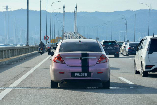 China drives past Japan as Australia's top car supplier